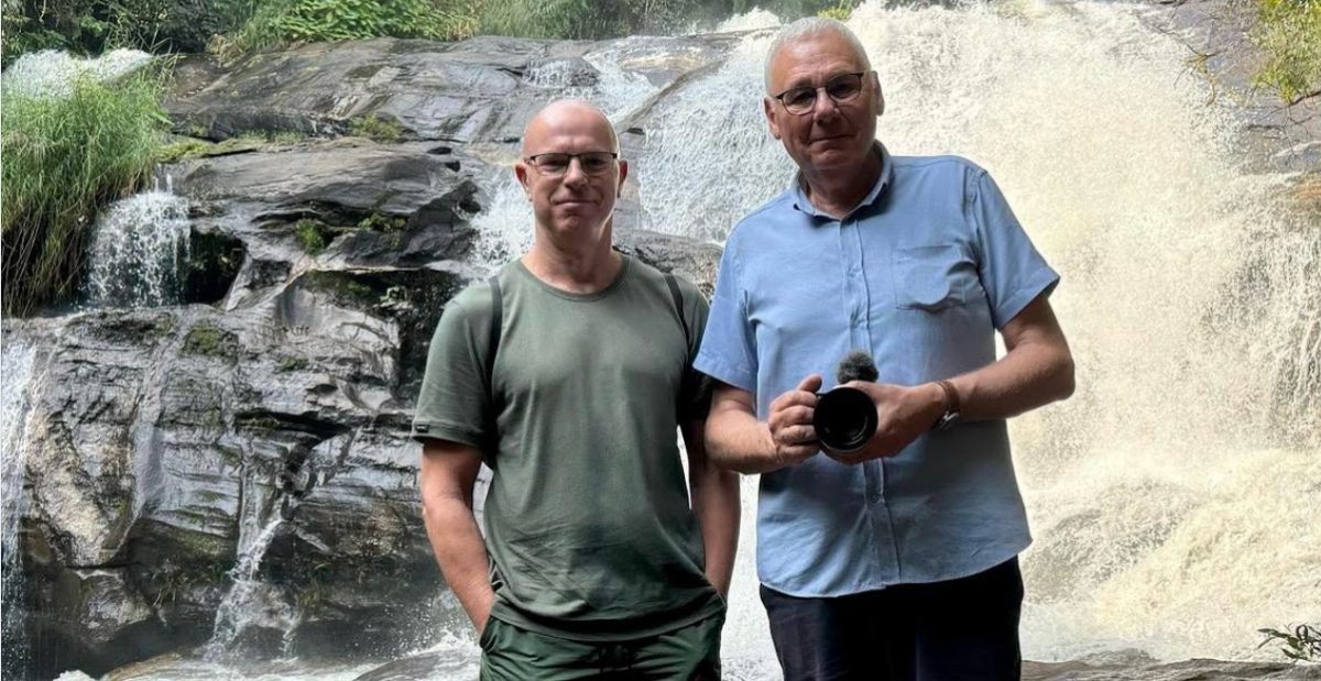 Jan de Hoop zoekt Martijn van B&B Vol Liefde op in Thailand – Olleke ...